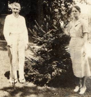 White Fruit Cake, Ada Moore's - FoodNotes